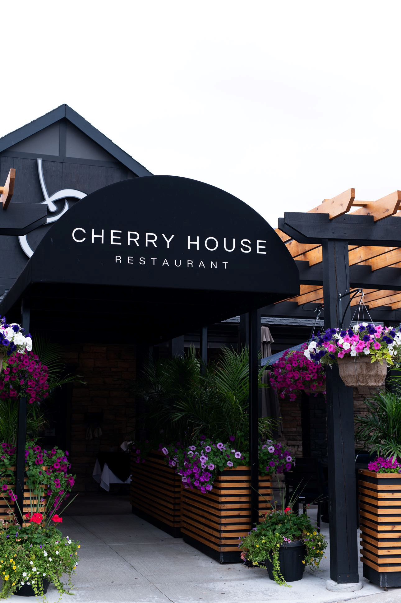 Cherry House Restaurant – An Unforgettable Dining Experience